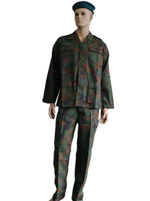 China BDU Uniforme Militar Combate Florestal Uniforme Multi Pocket System Vestuário Táctico Uniforme feito sob medida Camouflage Florestal Vestuário Táctico Set à venda