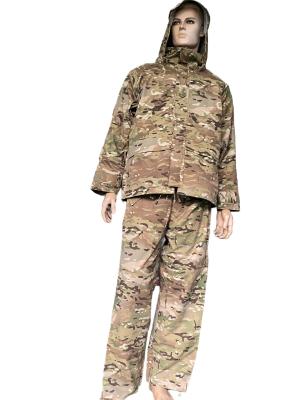 China Conjunto de combate camuflado tático com casaco isolado à prova d'água à venda