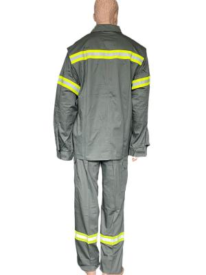 China Sicherheitsuniform Feuerwehr-Anzug mit Reflektorband für Männer Knöpfe und Velcro Jacke und Hose Standard Feuerwehr-Uniform zu verkaufen