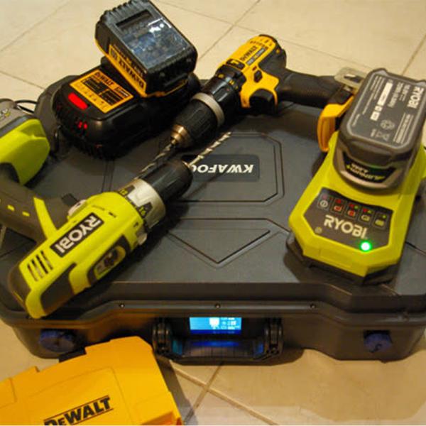 Quality 2000W Pure Sine Wave UPS Portable Power Station With 2072Wh Battery Capacity for sale