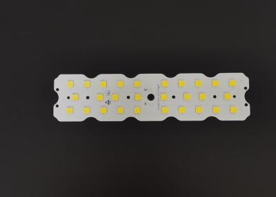 China 7070 SMD 28 módulo de luz de calle LED 158X103 DEGREE Lente de luz exterior con disipador de calor en venta