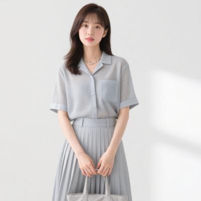 China Environmentally Friendly Elastic Fabric 73GSM Lightweight Fabrics For Clothes for sale