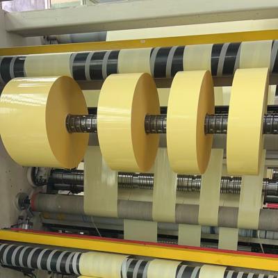 Chine 50um revêtement acrylique enduit WG4533H d'auto-collant de jaune de colle de dessus de l'espace libre BOPP à vendre