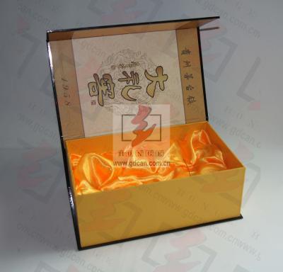 China Luxury Candle Packaging Boxes Storage Personalized with PVC Window for sale