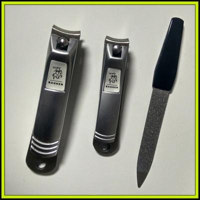 China OEM Band Alloy Stainless Steel Nail Clippers Set in Steel Box With PP Nail File for sale