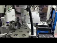 Rotary tables for assembling cosmetic products