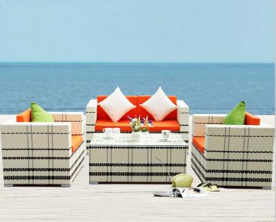 China Rattan Outdoor Sofa Set 4 Seat Garden Furniture with Table Chiar Rattan Sofa Set Wicker Patio Outdoor Furnitur for sale