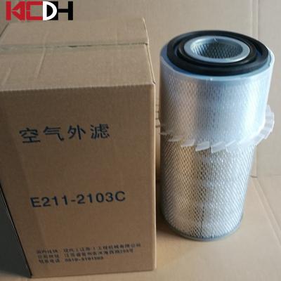 中国 ヒュンダイの掘削機エンジンの予備品のエア フィルターの要素E211-2103c 販売のため
