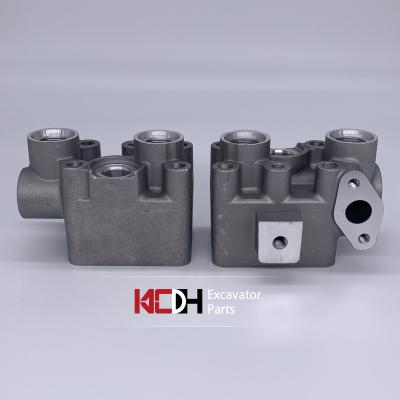 China Delen 6BG1 van het Hitachizax230 graafwerktuig van de de filterbasis van de motorolie de zetel van het de assemblagealuminium Te koop