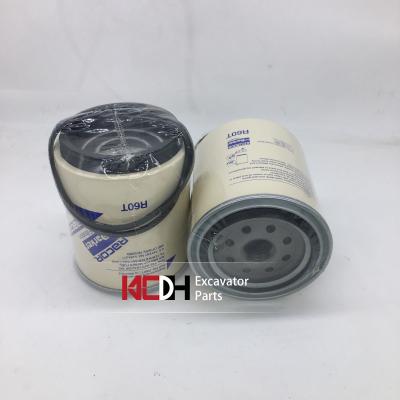 China O elemento de filtro R60T do combustível das peças de motor 4102H.15.20 de Excavater P551852 é adaptado a Dongfeng Chaochai à venda