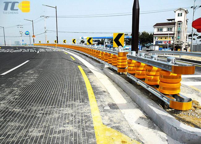 Barriera di spaziatura anti shock 9 del rullo di sicurezza del diametro 370mm 0.5m