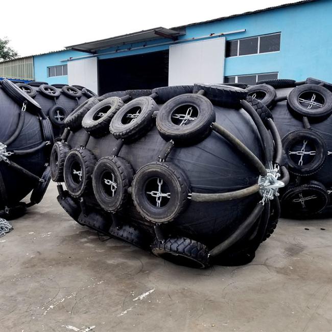 ISO 9001 Marine Yokohama Fenders For STD STS Ships and Boats 7