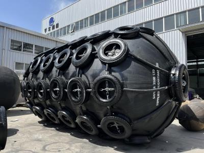 China Black / Grey Pressure Performance Cylinder Pneumatic Rubber Fender for sale