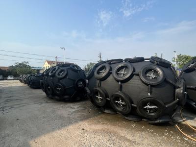 Cina ISO17357 Fender di gomma marina stampata di tipo V in vendita