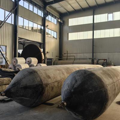 China Bolsa de aire de goma marina Henger para elevación y lanzamiento de cargas pesadas hecha de caucho natural duradero en venta