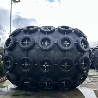 China ISO 17357 Parrilla neumática de caucho para protección de buques marinos en venta
