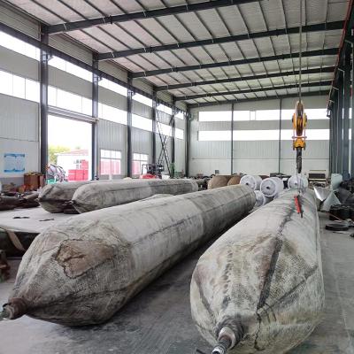 China Customzied Marine Rubber Airbag Ship Rubber Marine Salvage Lift Bags for Heavy Duty Marine Operations and Offshore Salvage Projects for sale