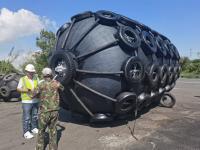 China Ship Boat Berthing Dock Floating Inflatable Rubber Fender for sale