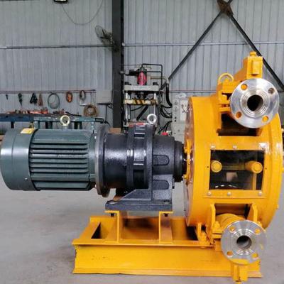 Cina Tipo di ingranaggio Pompa elettrica per tubi di cemento a schiuma Pompa peristaltica per malta di fango 1030*300*300 in vendita
