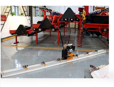 China 2-10 m aangepaste liniaal lengte duurzaam betonnen oppervlak trillend schroef ShangChai motor Te koop