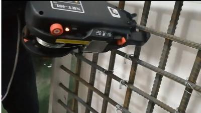 中国 補強結合 携帯充電電池付きのハンドヘルドリバー・バインド・マシン 販売のため