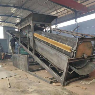 China Máquina de cribado de piedra de tipo diesel de 50 para cribado personalizado de arena de silicio en venta