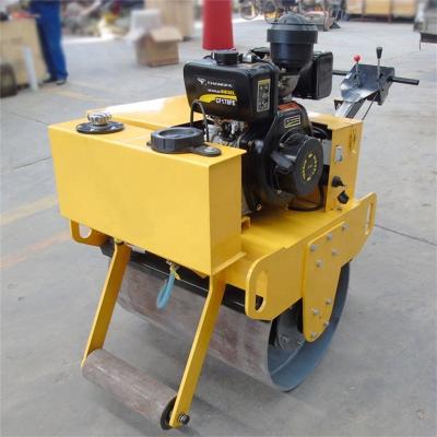 Cina Progettazione 20KN*2 Forza eccitante Hand Road Roller Compactor per una migliore costruzione stradale in vendita