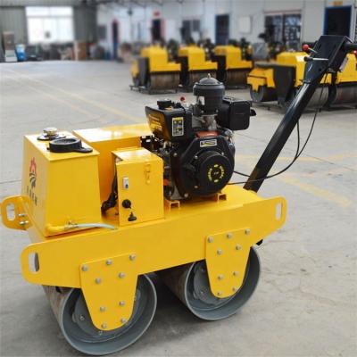 China 1350*850*1250 mm Zware dubbele trommel trillingsmachine voor het bouwen van wegen Te koop