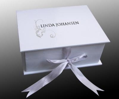 China paper gift box for sale