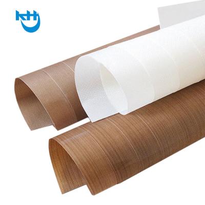Cina Serie R12 Tessuto PTFE bianco antincorrosivo rivestito di rotoli di tessuto di poliestere tessuto di fibra di vetro in vendita