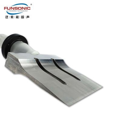 China 20Khz Ultrasonic Rubber Cutting Machine With 150mm Customized Titanium Blade for sale