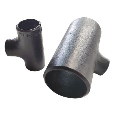 Cina Acciaio al carbonio Asme B16.9 Pipe Fitting Tee senza cuciture dritto / riducendo 1/2 pollice in vendita