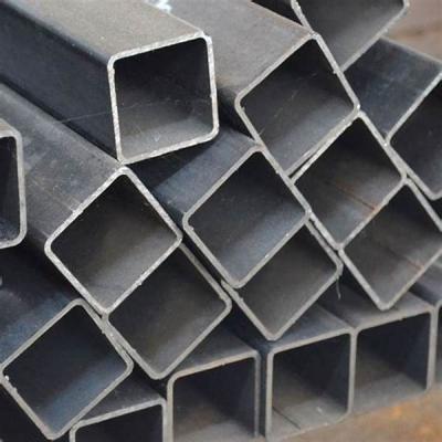 China Gelaste Holle Rechthoekige 100×100×5mm Naadloze Staalpijp Te koop