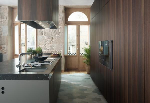 Quality Veneer Finished Modern Style Kitchen Cabinet for Old Kitchen Renovation for sale