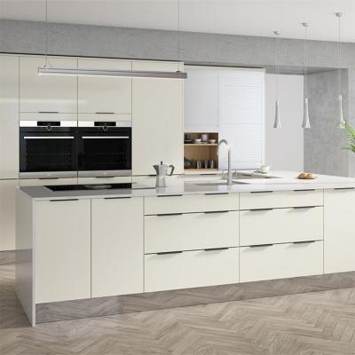 Cina Armadio di cucina di lusso moderno impermeabile personalizzato con bordatura di bancone a bordo allentato in vendita