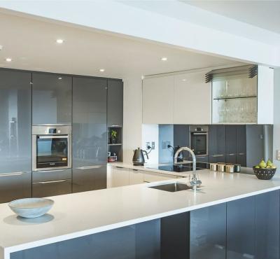 China White Cabinet Kitchen Unit Set Furniture Cabinet with Advanced Craft and HDF Door Material for sale