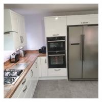 China Drawer Slide Accessories Customization White Lacquer Shaker Style Kitchen Cabinets for sale