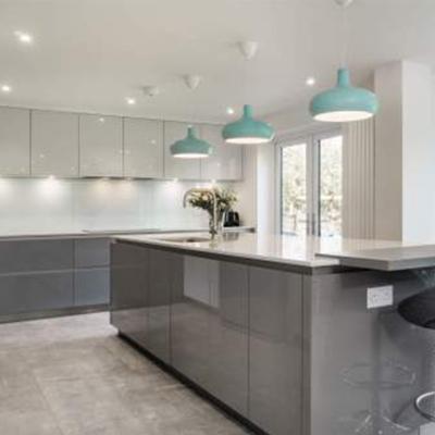 Cina Flat Edge Confezionamento e lavandino inclusi nel nostro set di arredamento di cucina di design moderno in vendita