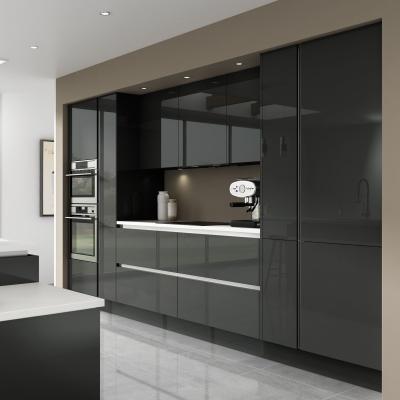 Cina Armadio da cucina in lacca ad alto lucido con stile moderno personalizzato e pannello di porta in acrilico in vendita
