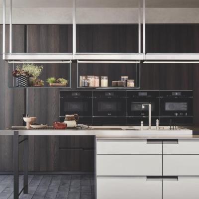 China Solid Luxe Keukenkasten met Waterdicht Vuurdicht en Lackoppervlaktebehandeling Te koop