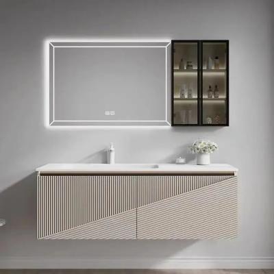 Cina Armadietto da bagno montato a parete con cassetto e specchio senza maniglia in vendita