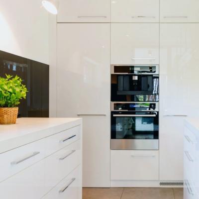 China Moderne Quartz Stone Countertop Italiaanse meubels voor slim vouwbare kleine keukenkasten Te koop
