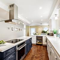 China Carcass Material E1 Particleboard Shaker Kitchen Cabinets with Solid Wood and Marble for sale