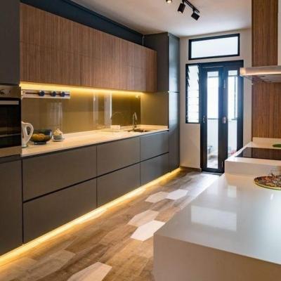 Cina Armadio modulare in cucina a forma di I personalizzato 2024 con materiale di carcassa in cartone di melamina in vendita