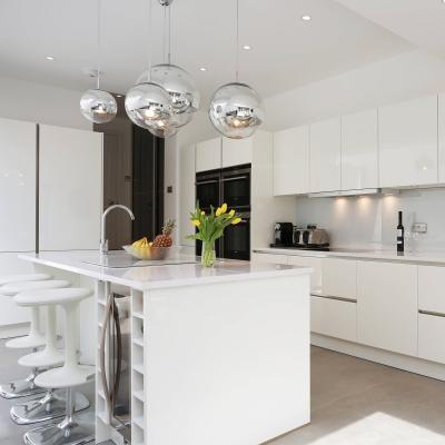 Cina YALIG Mobili da cucina di lusso Armadio da cucina bianco in cartone MDF e melamina in vendita