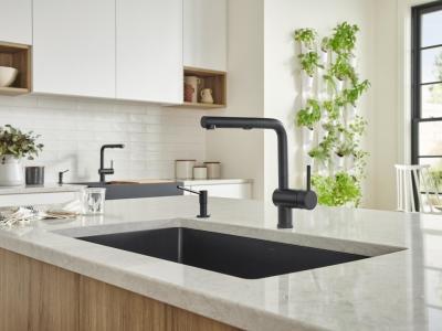 China 2024 U Shape Kitchen Cabinets with Island The Perfect Combination of Style and Function for sale