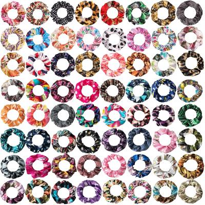 China OEM ODM om Zijde Opgevulde Hoofdband, 3.5cm de Zijde Scrunchies van de Nachtmoerbeiboom Te koop