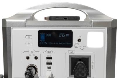 Cina 50HZ/60HZ AC Outlet Flash Fish Solar Generator Portable Energy Storage With Solar Panel Charging For Office Equipment in vendita