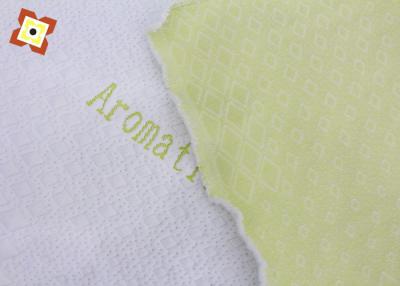 Cina Tessuto jacquard per materasso a strato d'aria lavorato a maglia in fibra di bambù, larghezza 86 pollici in vendita