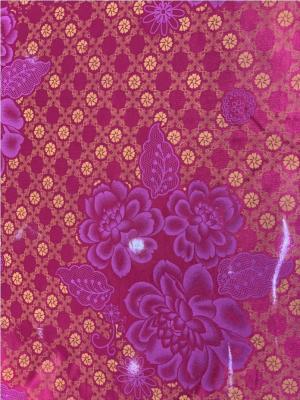 China Dustmite Proof Red Base 100g/M2 Floral Jacquard Fabric For Quilting for sale